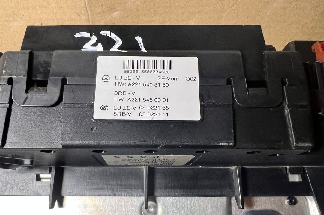 Mercedes W221 S-Class Front Fuse Relay Box SAM Control A221 5403150 A2 ...